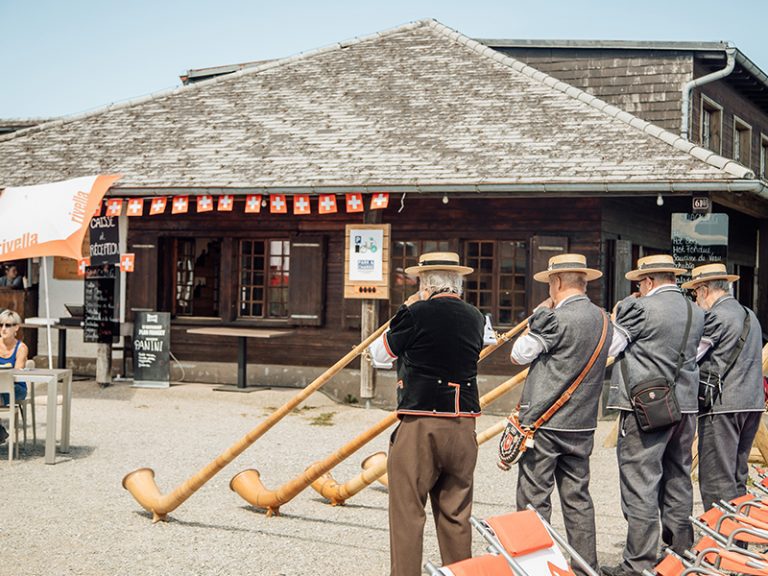 Restaurant Plan-Francey - moleson.ch : une montagne de loisirs